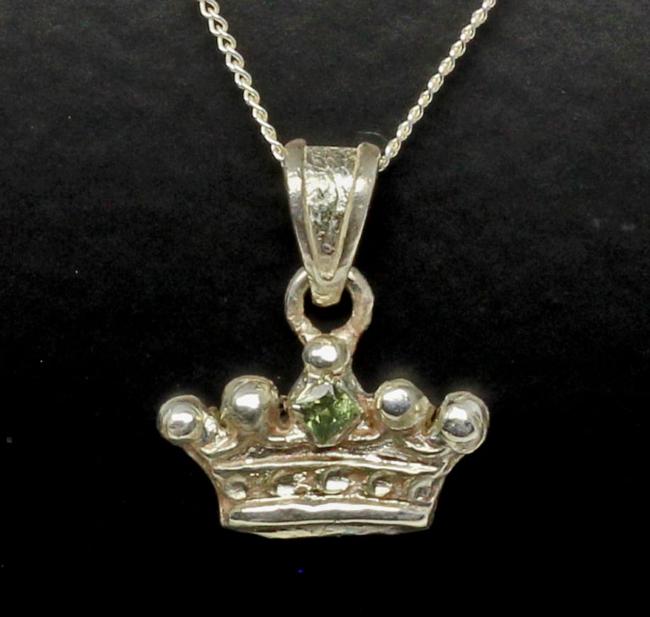 Littlel silver crown for a princess born in June, by Suzan.
